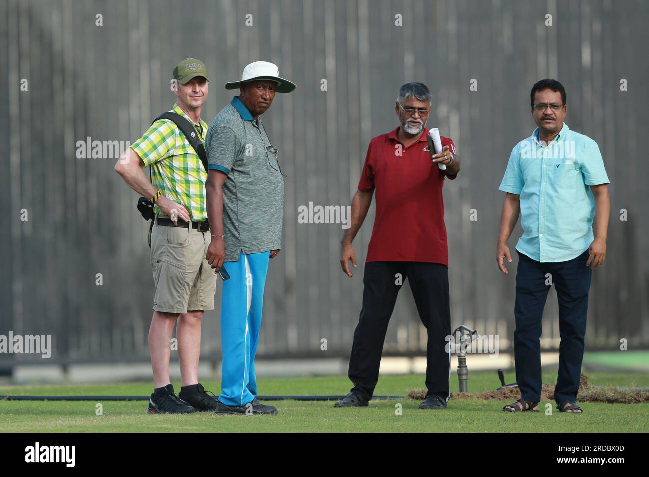 The Bangladesh Cricket Board (BCB) has appointed Tony Hemming (yellow ...