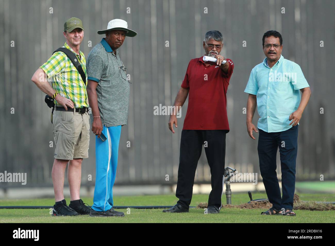 The Bangladesh Cricket Board (BCB) has appointed Tony Hemming (yellow ...