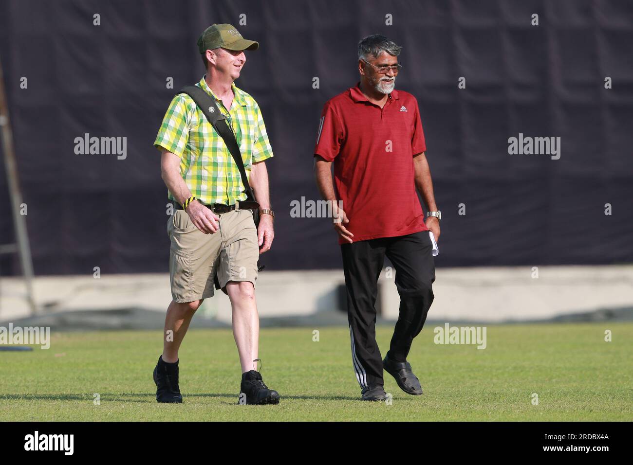 The Bangladesh Cricket Board (BCB) has appointed Tony Hemming (yellow ...