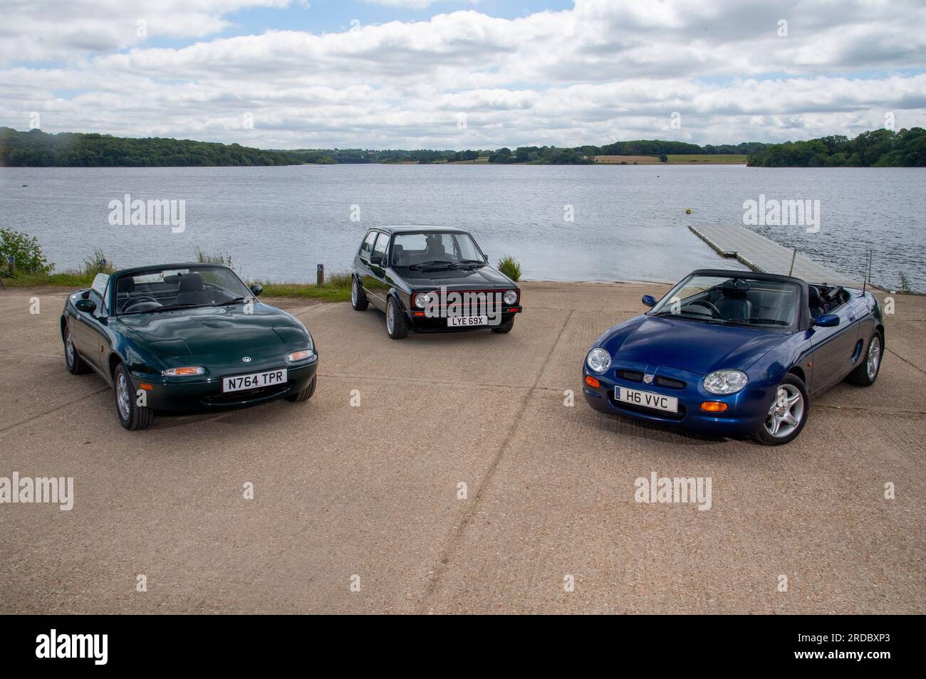 Great sports cars of different generations - Mk1 MA Mazda MX5, MG ...