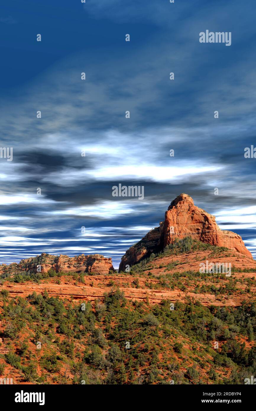 Sedona Arizona red rock country and surroundng mountain landscape Stock ...