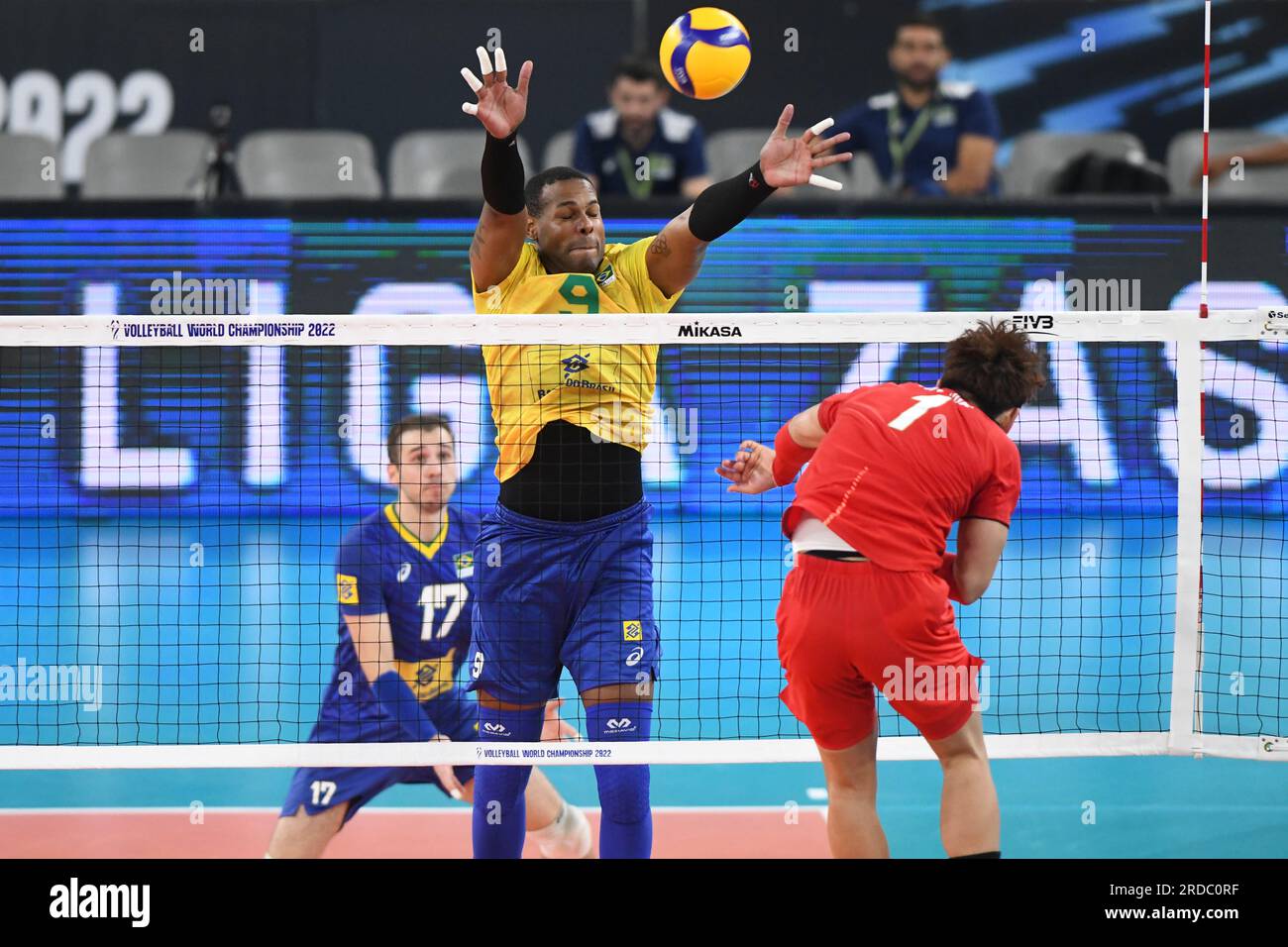 Yoandy Leal Hidalgo (Brazil), Yuji Nishida (Japan). Volleyball World ...