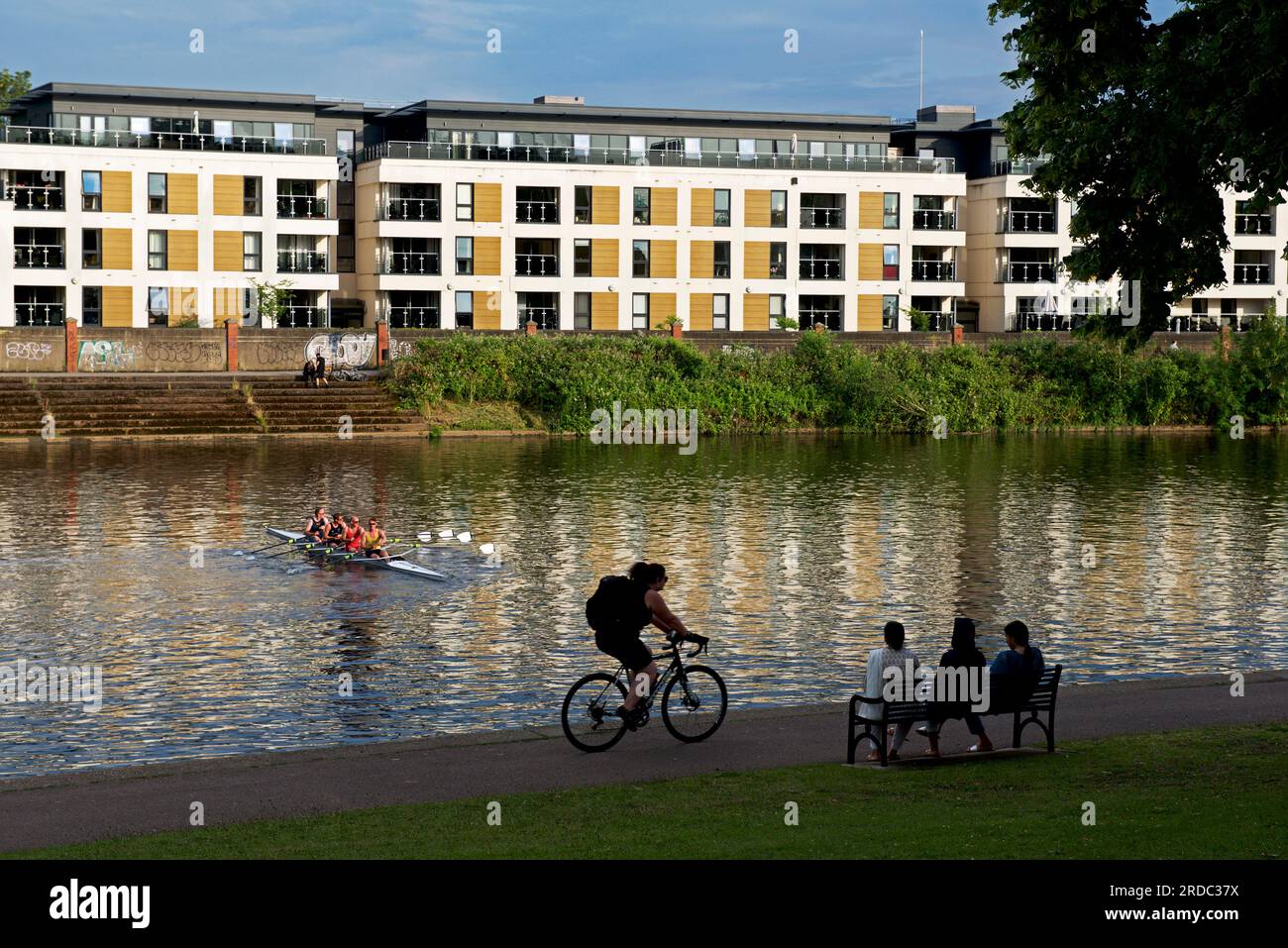 People enjoying a summer evening by the River Trent, Nottingham ...