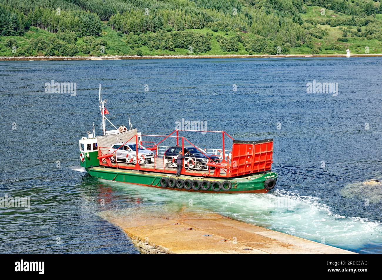 Glenachulish turntable ferry hi-res stock photography and images - Alamy
