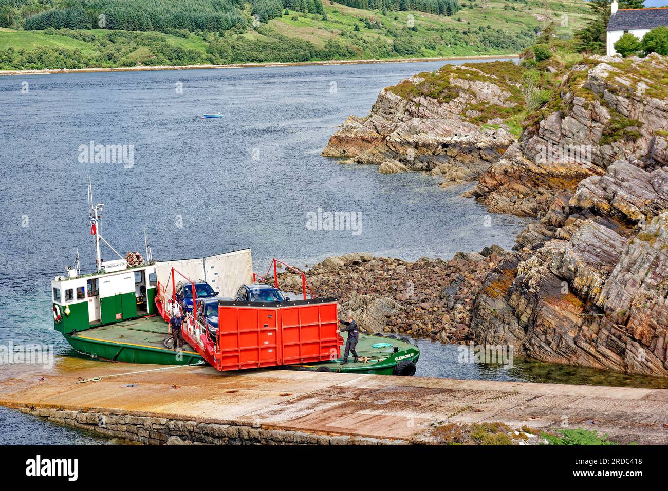 Car ramps hi-res stock photography and images - Alamy