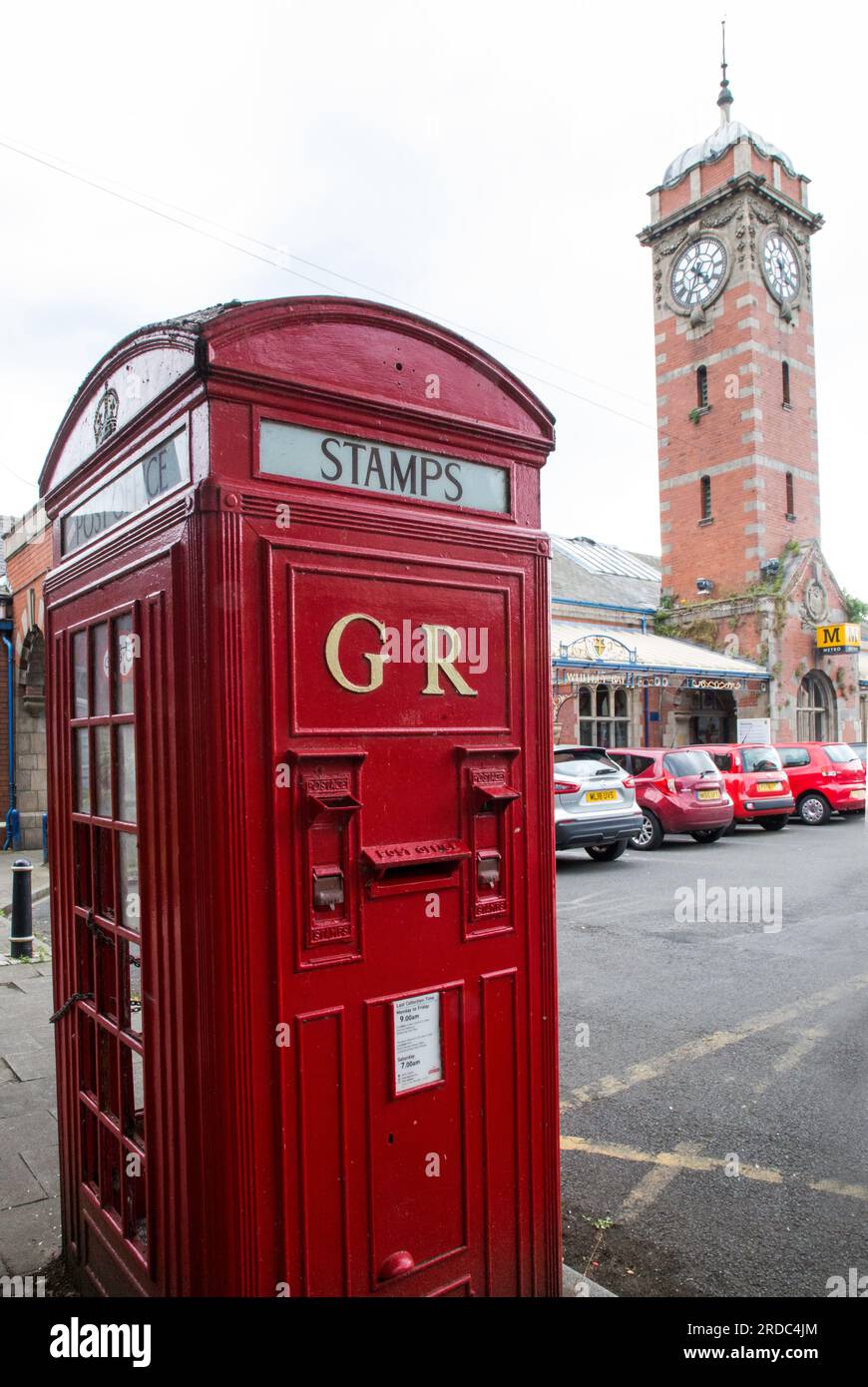 Whitely Bay Metro Station an Red heritage post box Stock Photo - Alamy