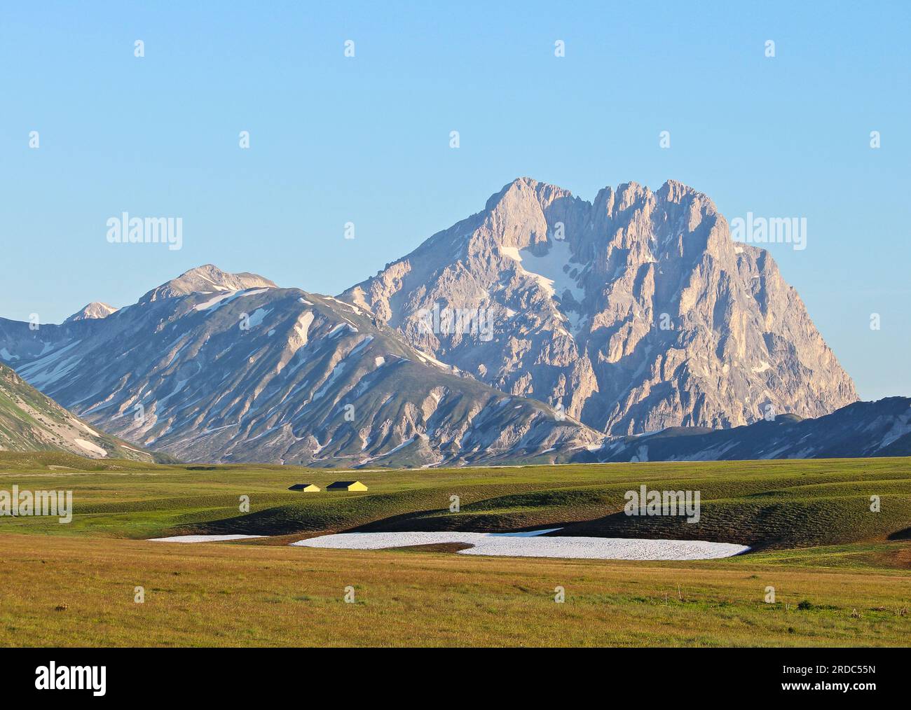 Dawn and dust Stock Photo - Alamy