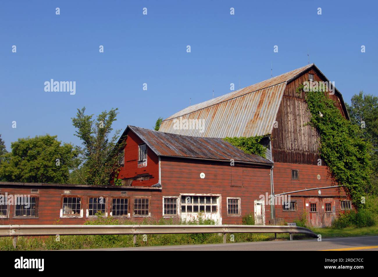 Backroads of Central New York yields this lumbering red, wooden barn ...
