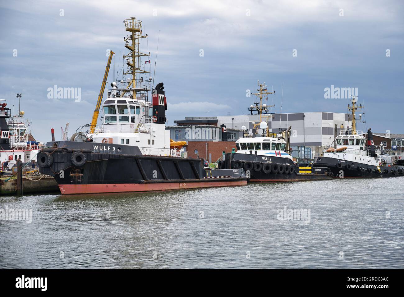 Nordsee, north sea, Cuxhaven, Niedersachsen, lower saxony, Schlepper, Schiff, Wulf 9, Wulf 4 ...