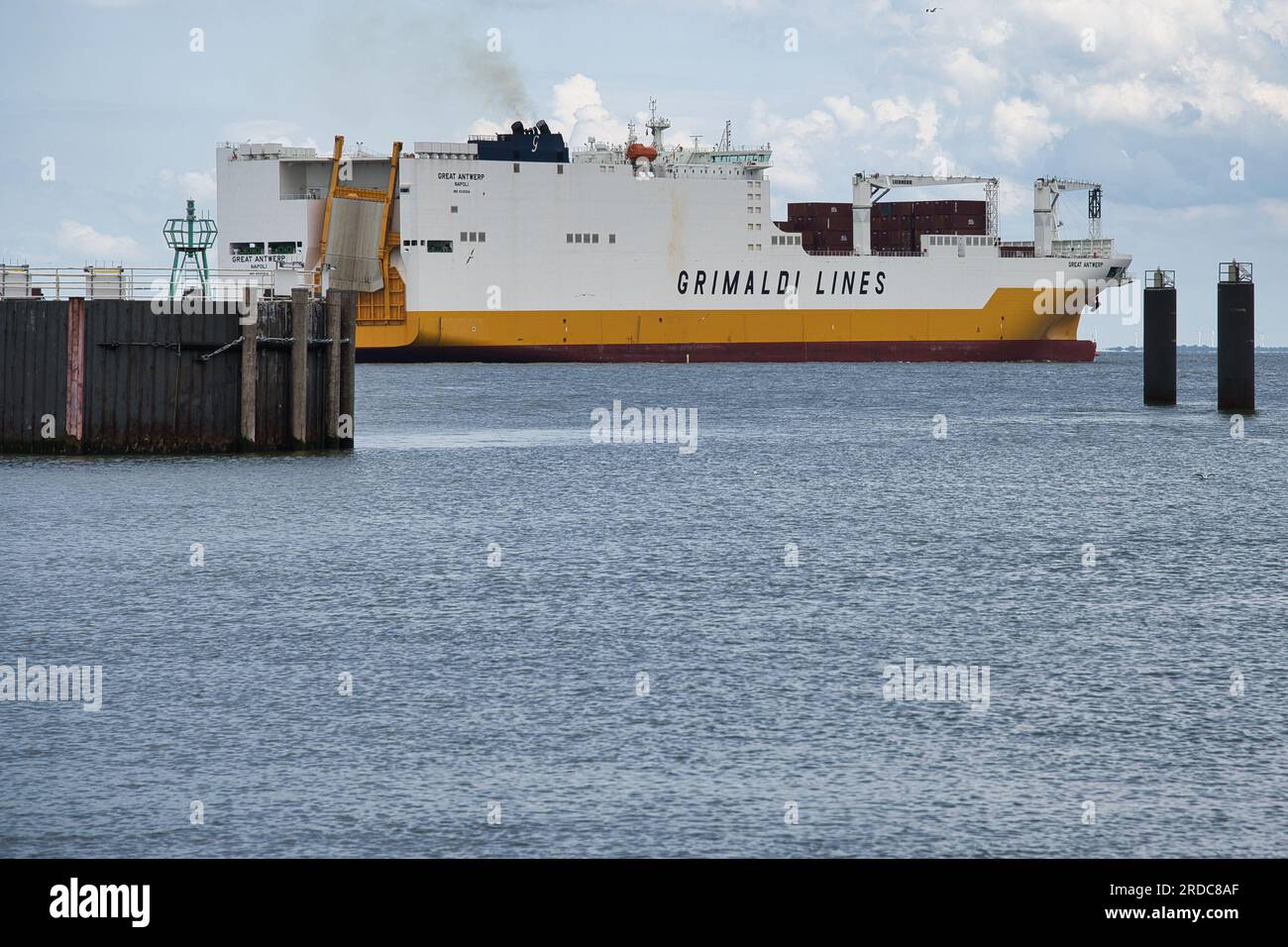 Schiff, ship, Ro-Ro/Container Carrier, Grimaldi Lines, Great Antwerp ...