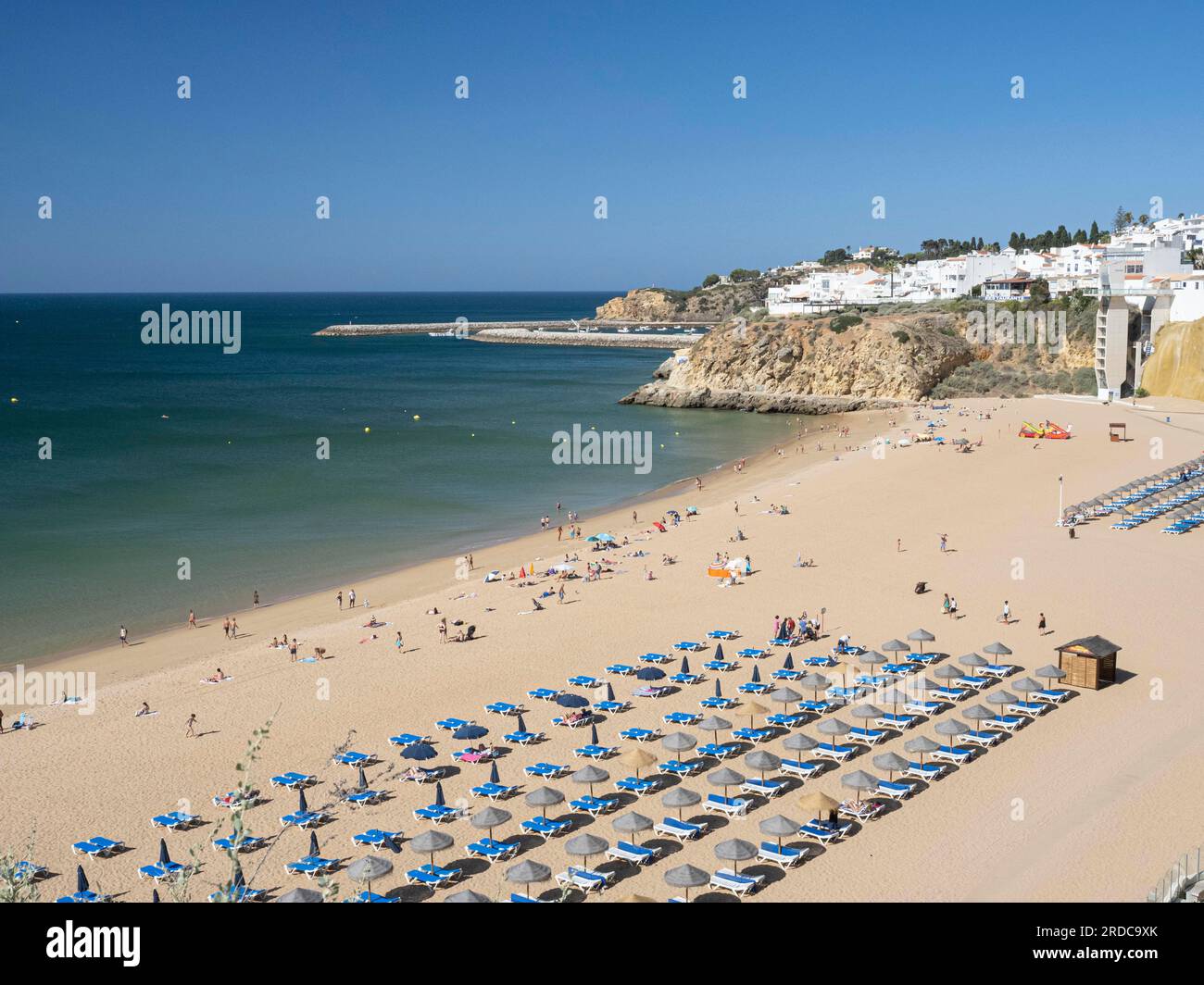 Praia do Peneco beach Albufeira Portugal Stock Photo - Alamy
