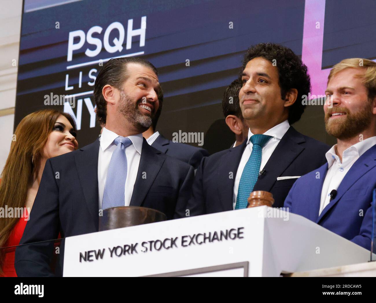 Publicsq hi-res stock photography and images - Alamy