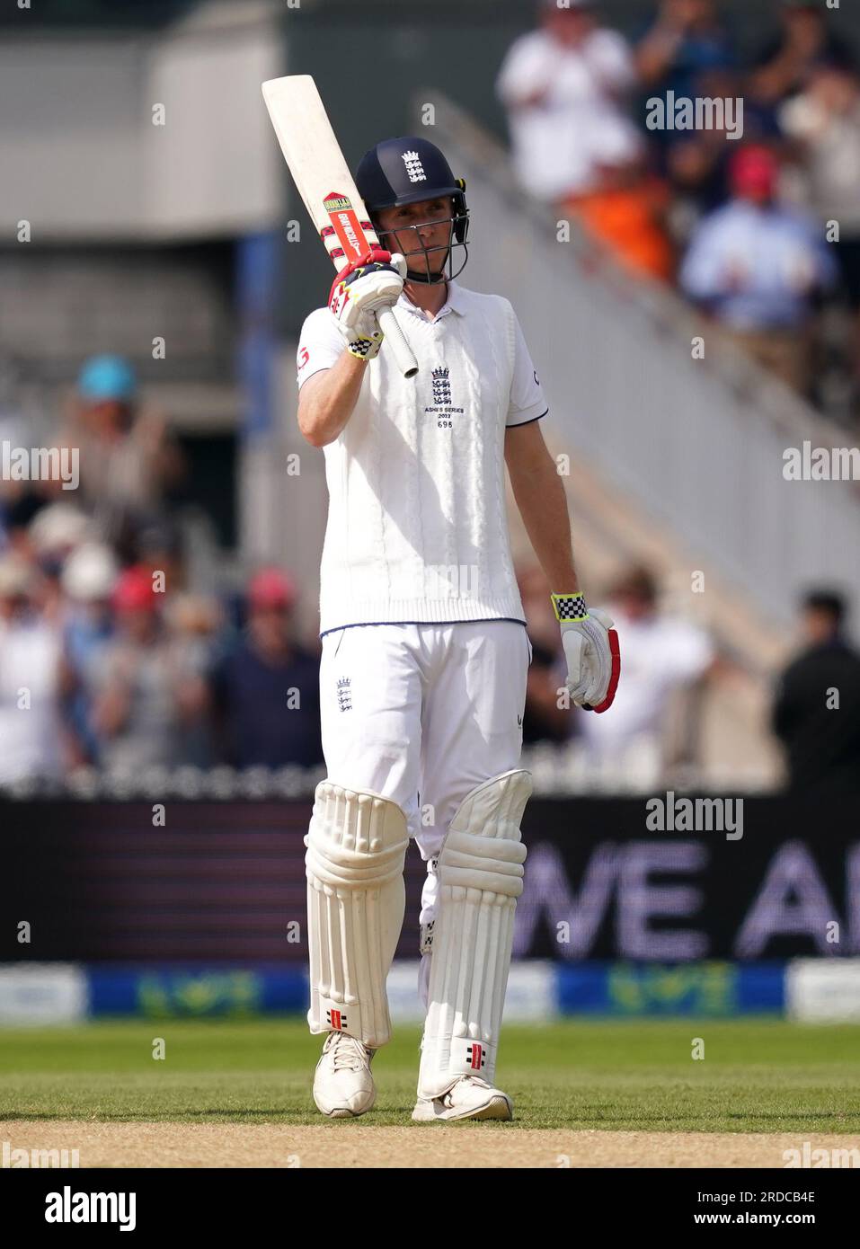 Zak crawley ashes 2023 old trafford hi-res stock photography and images ...