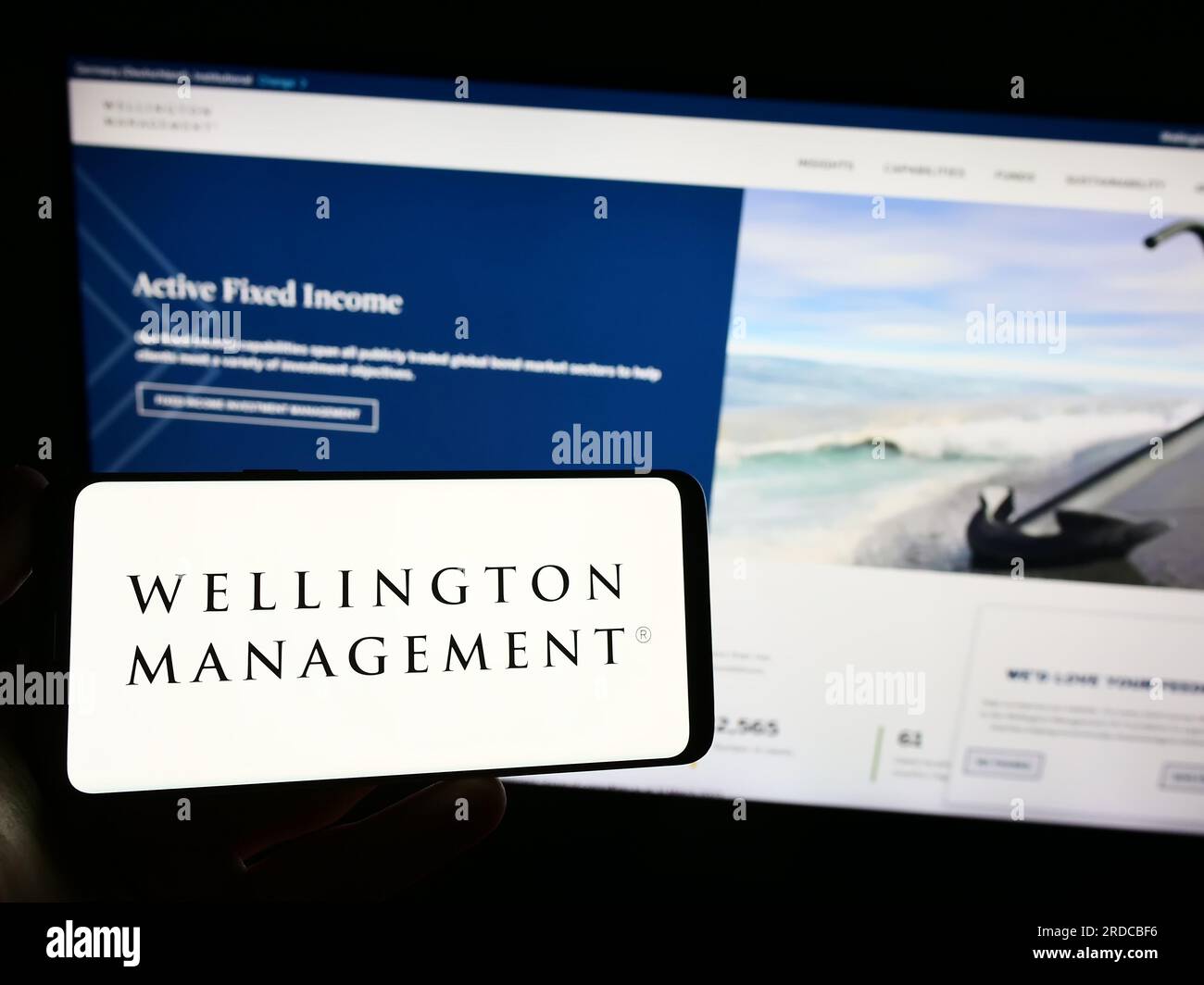 Wellington management website hi-res stock photography and images - Alamy
