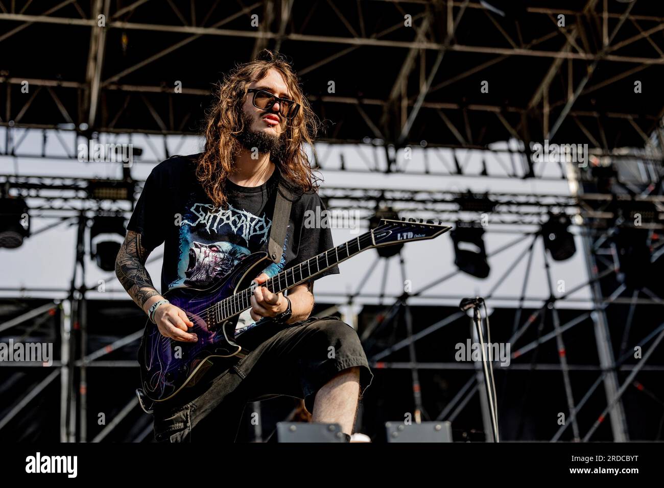 Monday proof singer hi-res stock photography and images - Alamy