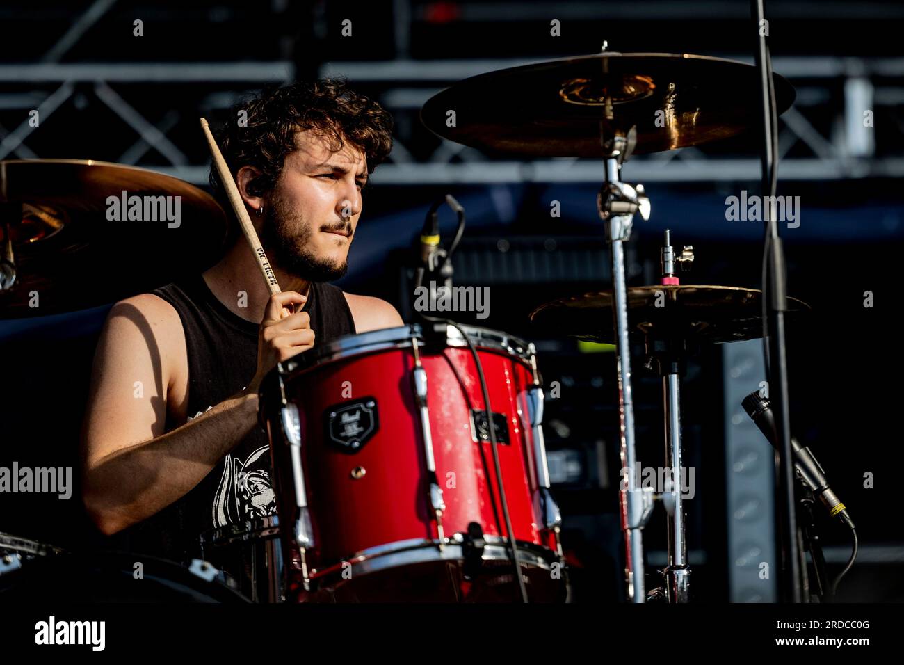 Monday proof singer hi-res stock photography and images - Alamy