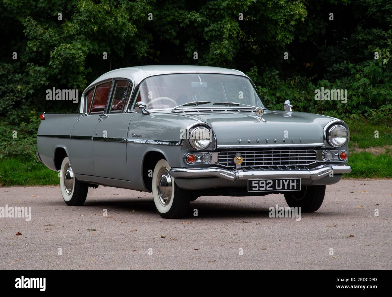 Vintage 1950s english vauxhall car hi-res stock photography and images ...