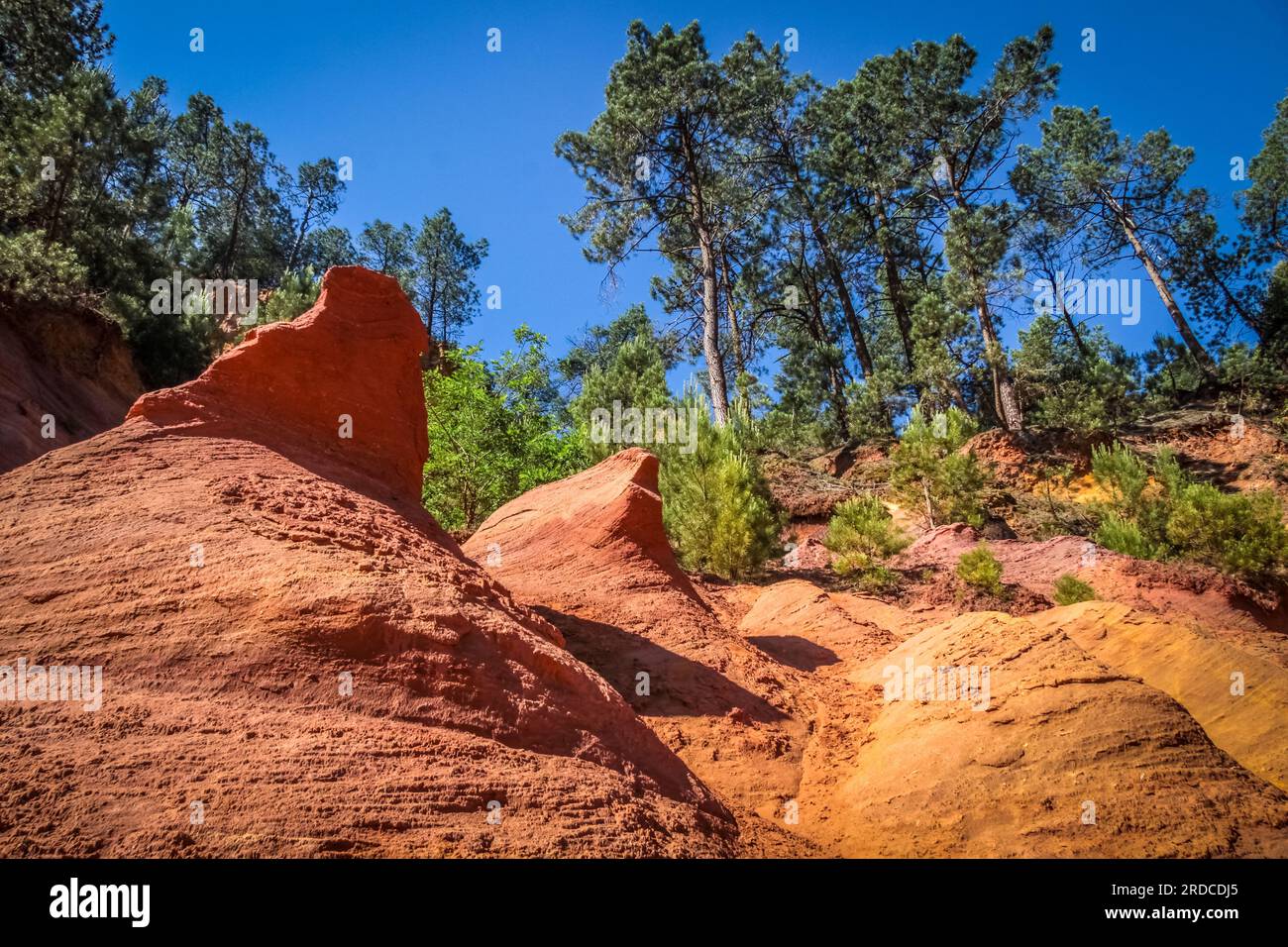 geography / travel, France, Provence, Roussillon, ochre rocks at ...