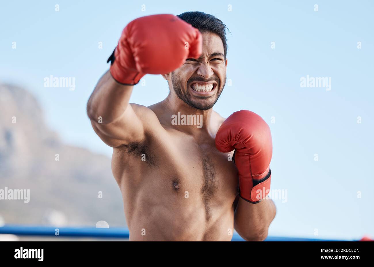 Combat the pain hi-res stock photography and images - Alamy
