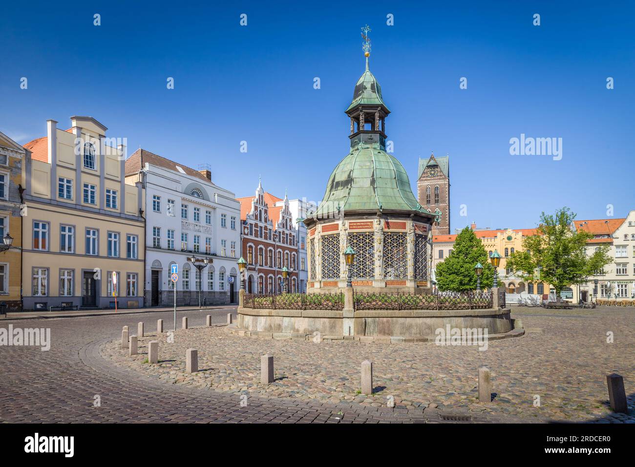 Wismar germany old town hi-res stock photography and images - Alamy