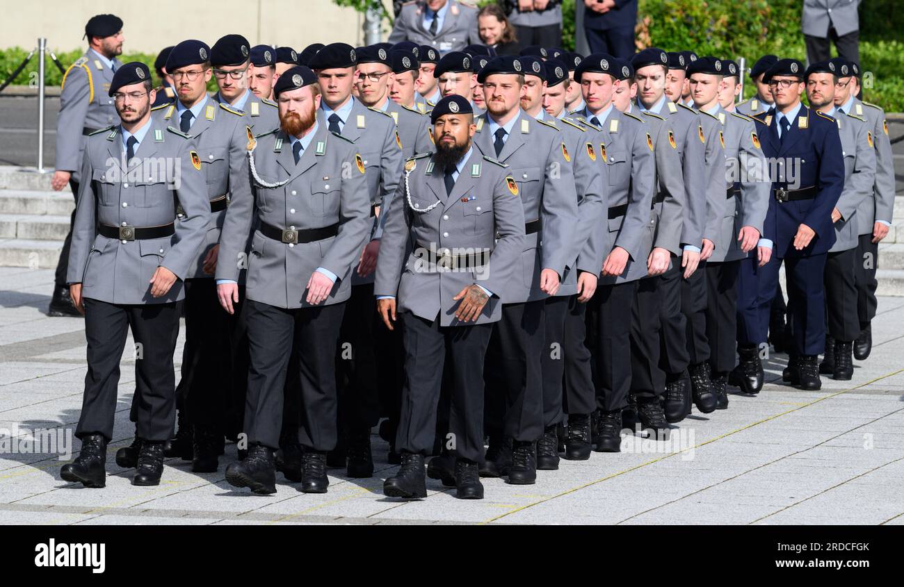 Berlin, Germany. 20th July, 2023. Recruits arrive for the ceremonial ...
