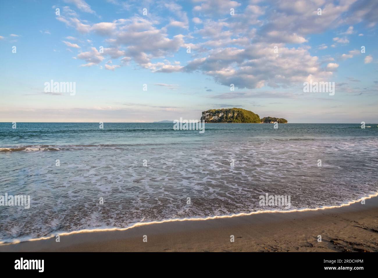 Whangamata beach hi-res stock photography and images - Alamy