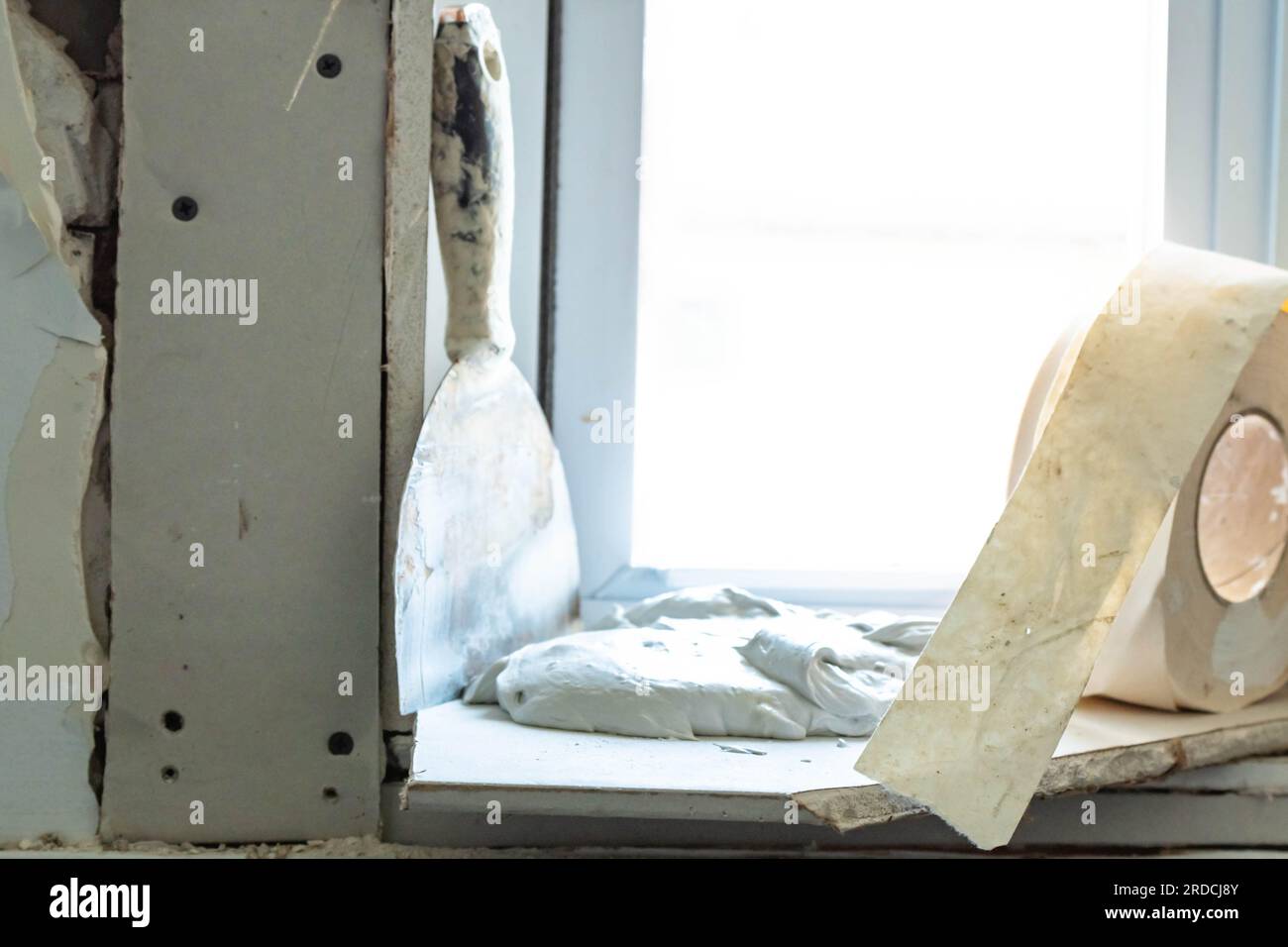 Home renovation new wall plaster interior work Stock Photo - Alamy