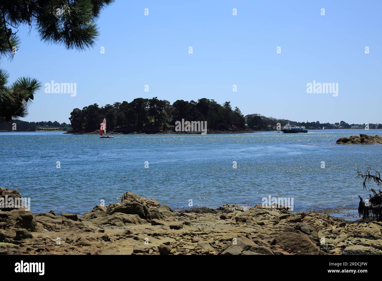 View of Ile de la Jument and Courant de la Jument in the Golfe du ...
