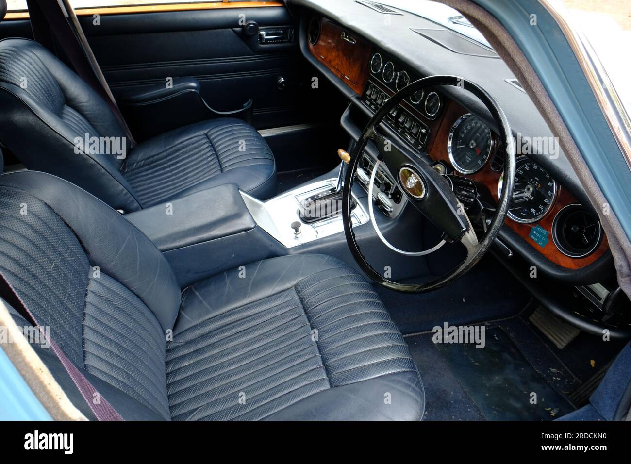 Jaguar xj6 interior hi-res stock photography and images - Alamy
