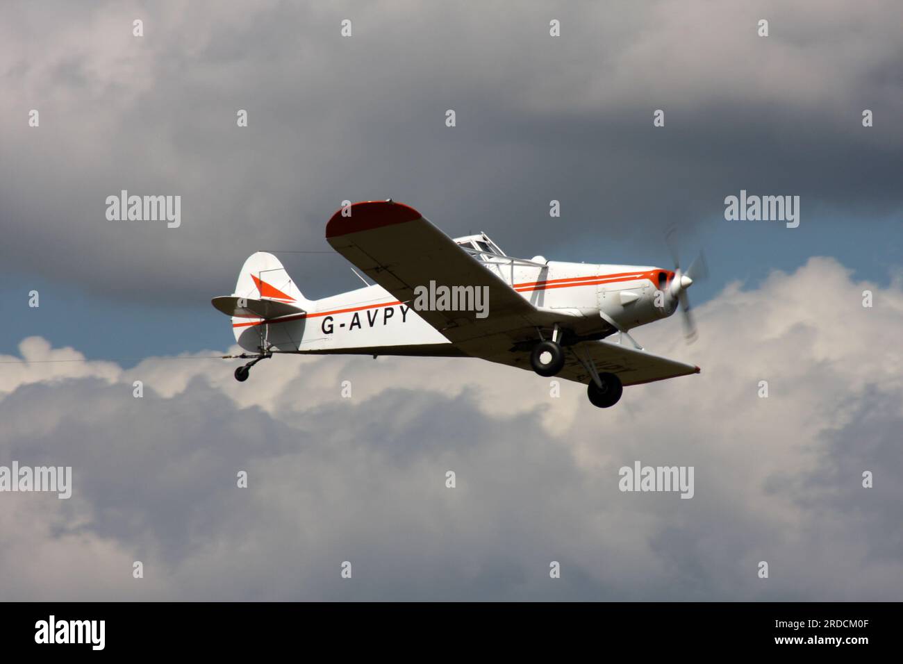A Piper PA-25 Pawnee glider tug at a private airfield in West Sussex ...