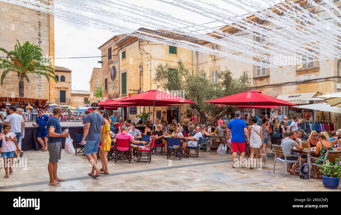 Cozy small square with terraces in the picturesque town of Santanyí on ...