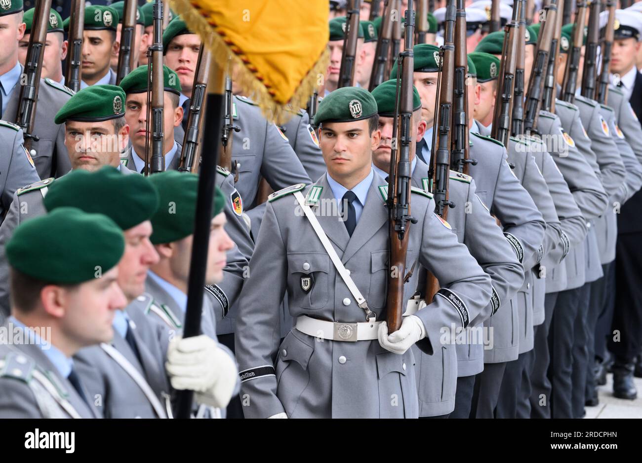 Berlin, Germany. 20th July, 2023. The honorary company of the German ...
