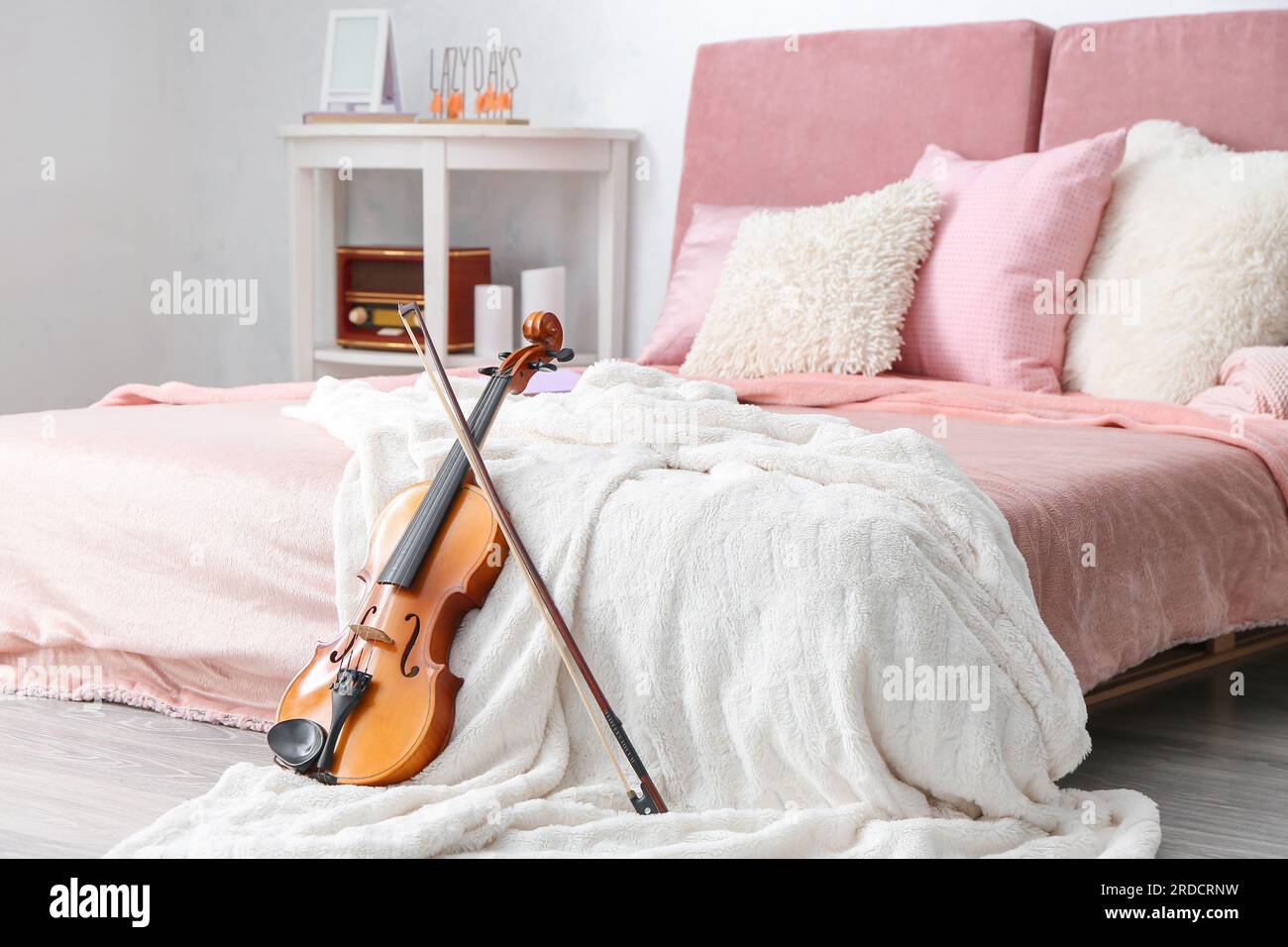 Interior design violin hi-res stock photography and images - Alamy