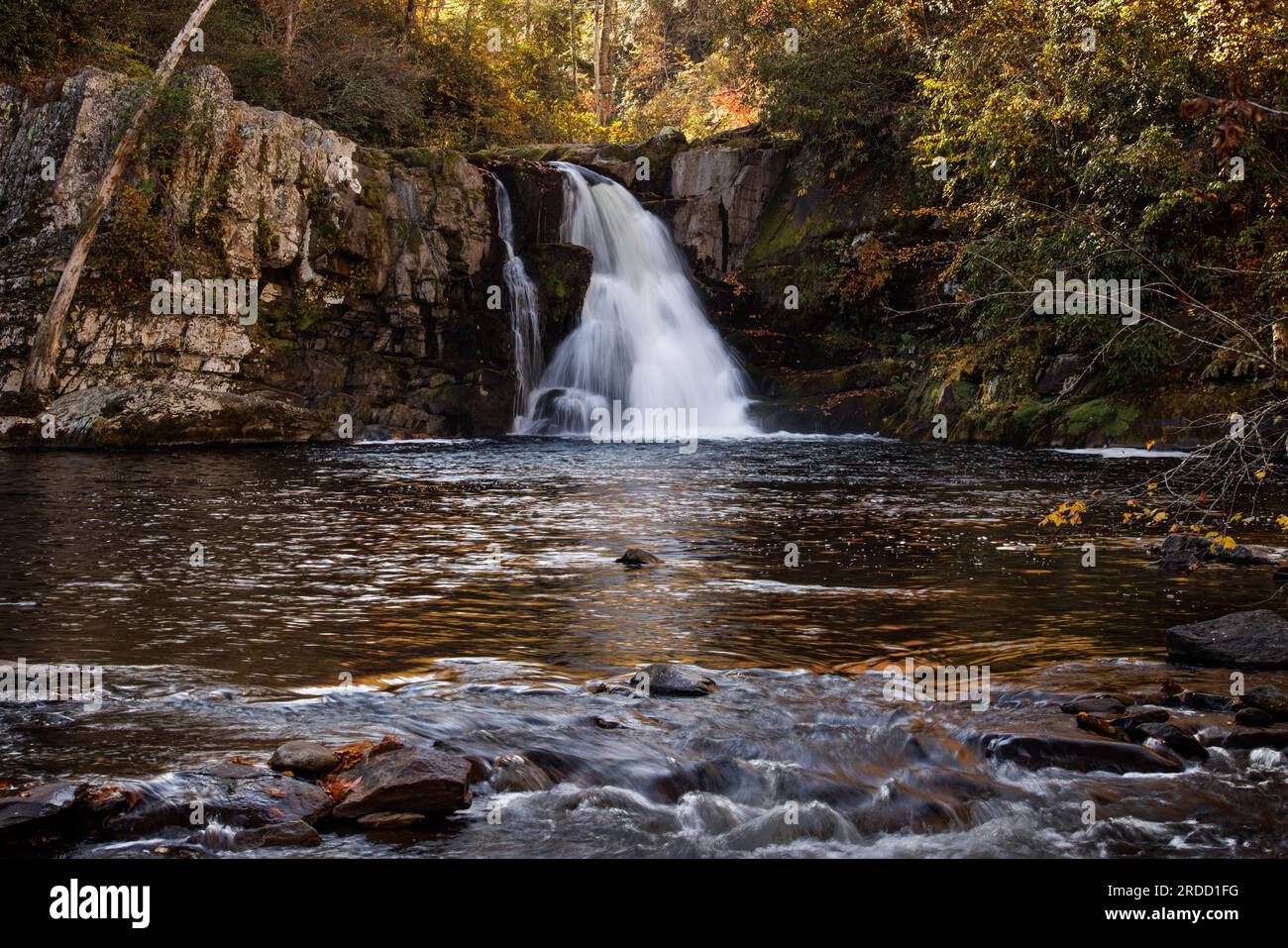 Abrams Creek falls into the large plunge pool below Abrams Falls Stock ...