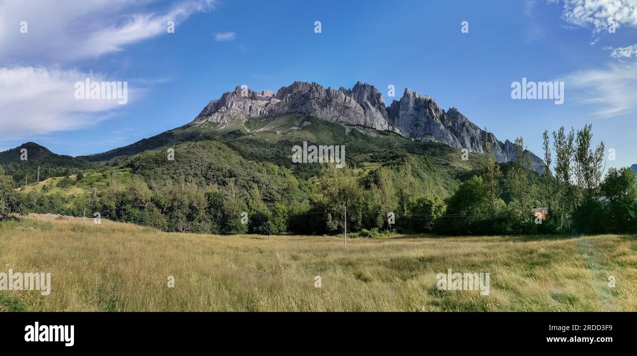 Techo pico hi-res stock photography and images - Alamy