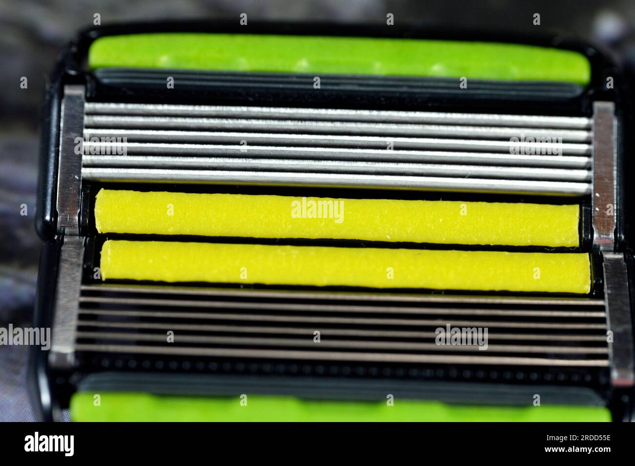 Six blade razor system with trimmer, smooth shaving with a patented six ...