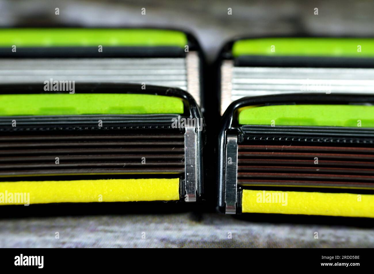 Six blade razor system with trimmer, smooth shaving with a patented six ...