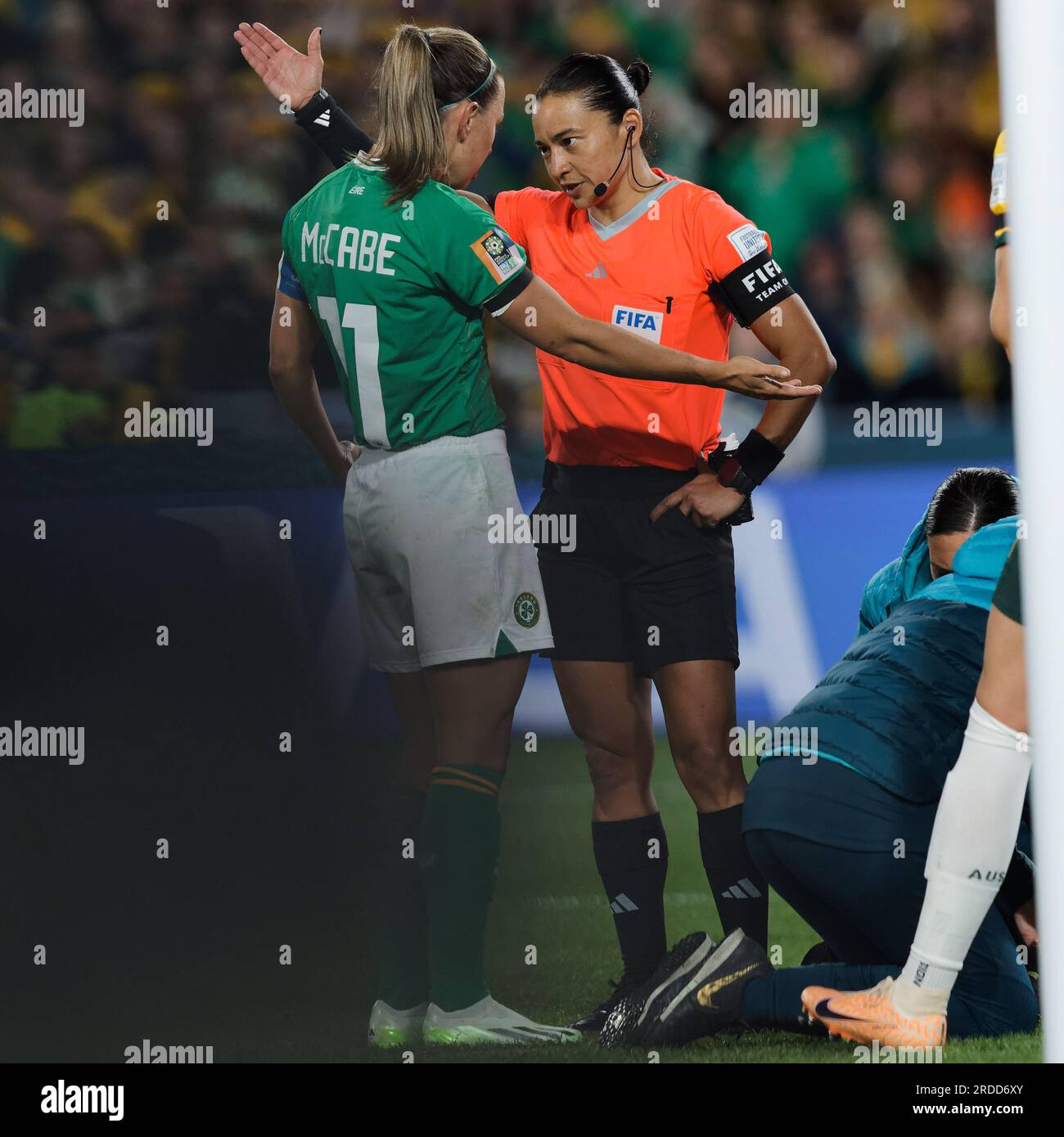 Sydney, Australia. 20th July, 2023. Referee, Edina Alves speaks to ...