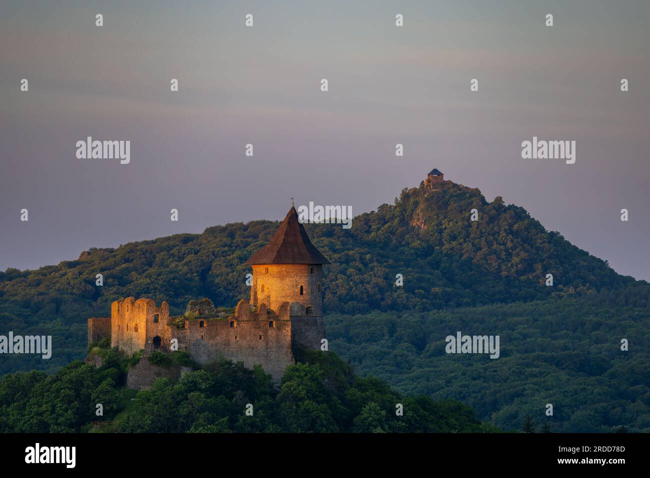 Somoska castle on Slovakia Hungarian border Stock Photo - Alamy