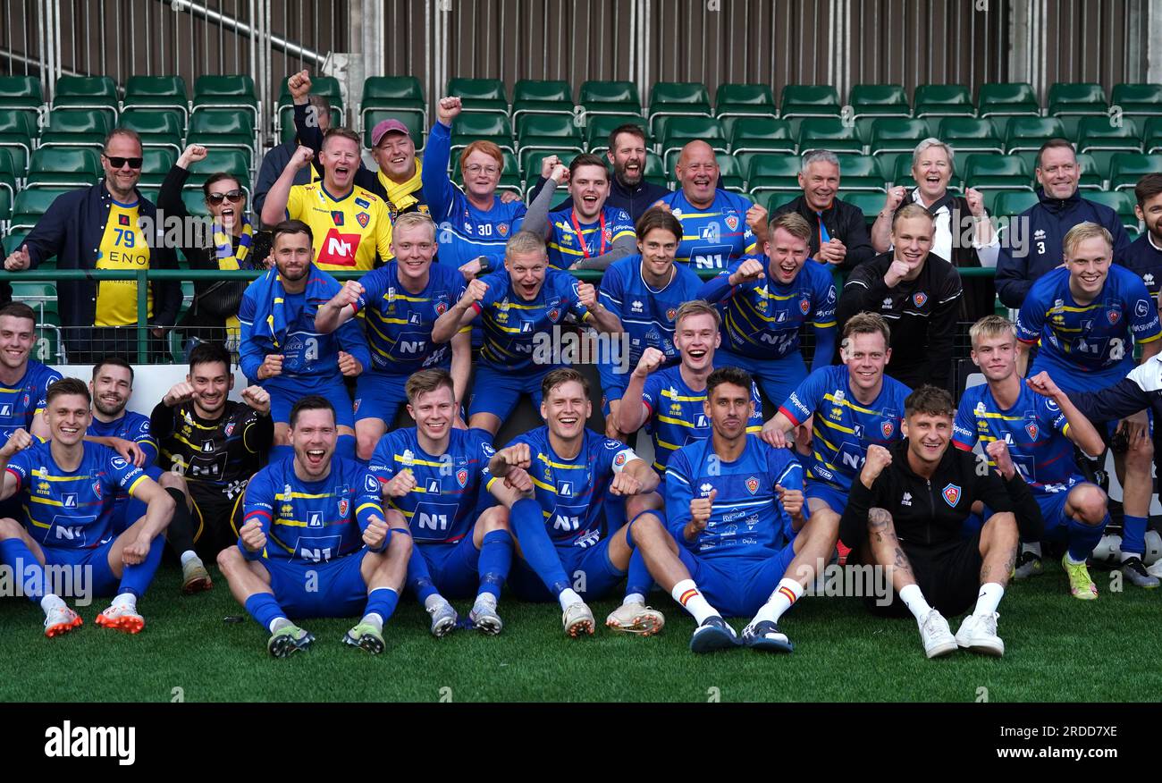 KA Akureyri players celebrate with fans following the UEFA Europa ...