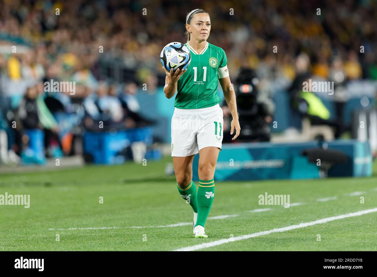 Sydney, Australia. 20th July, 2023. Katie McCABE of Ireland prepares to ...