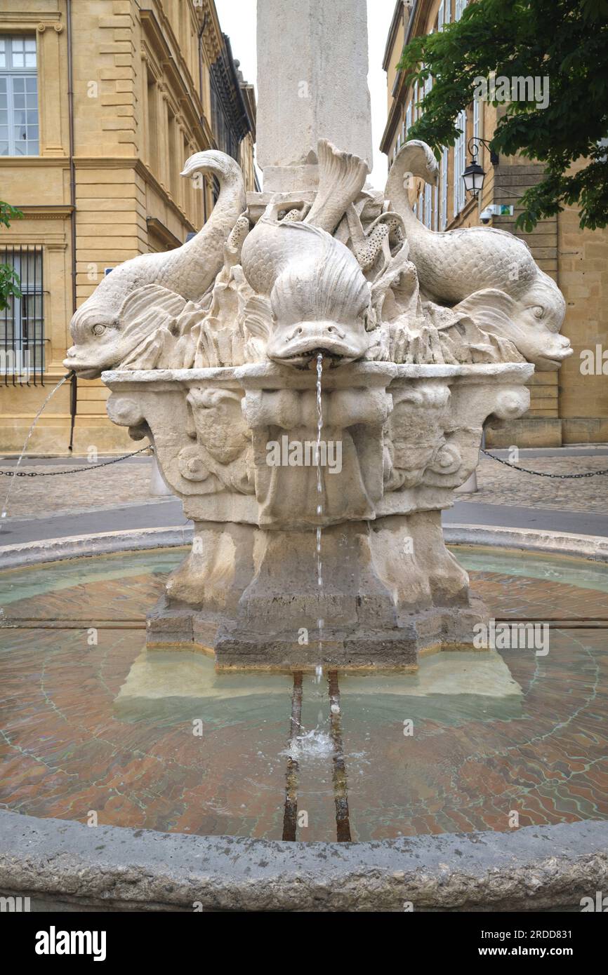 Place des Quatre-Dauphins Aix en Provence France Stock Photo - Alamy