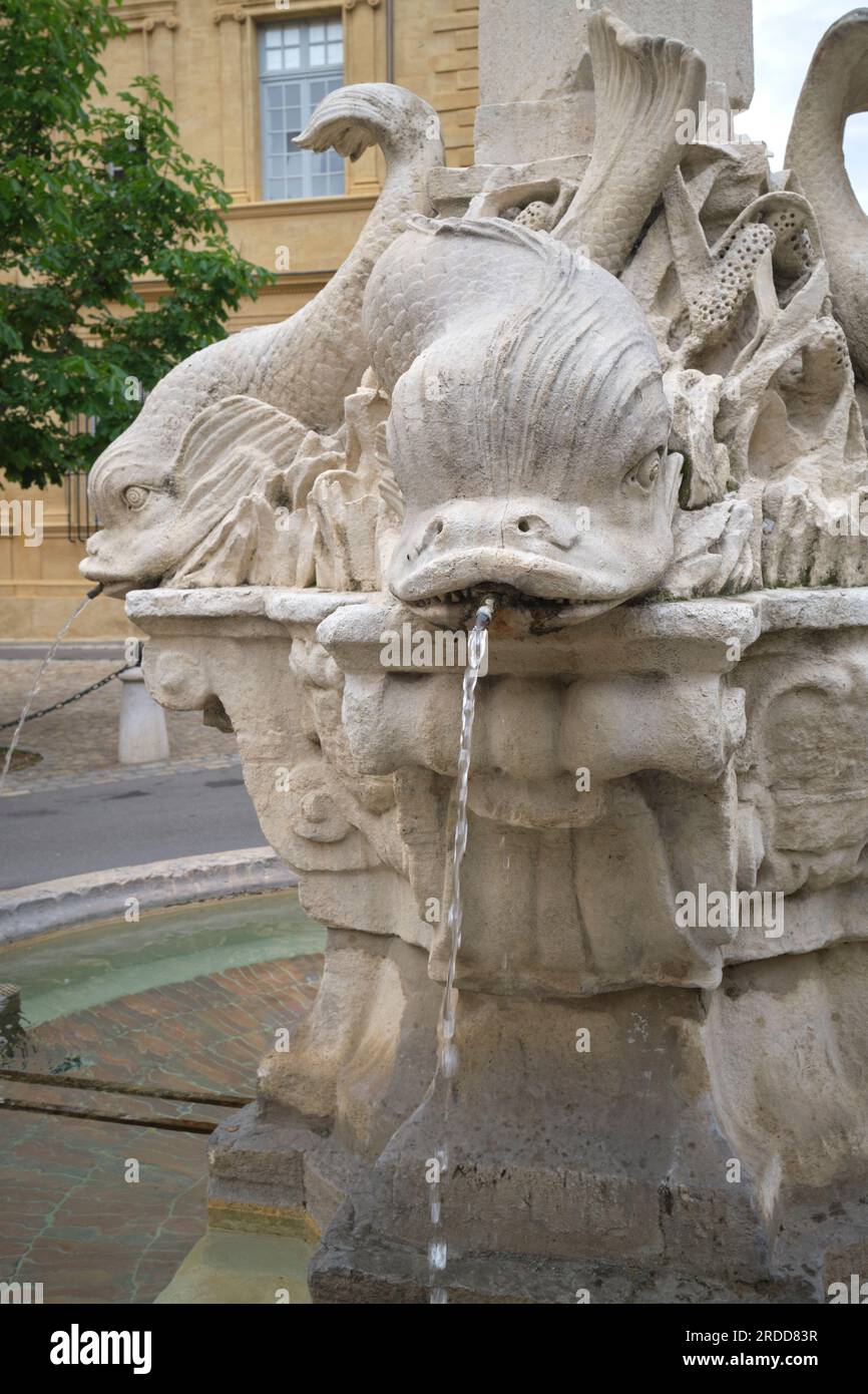 Place des Quatre-Dauphins Aix en Provence France Stock Photo - Alamy