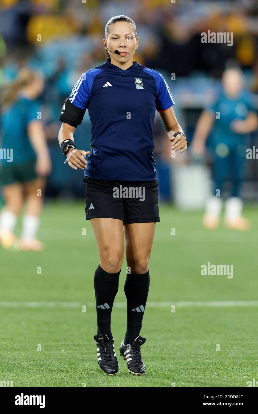 Sydney, Australia. 20th July, 2023. Assistant Referee, Leila Cruz warms ...