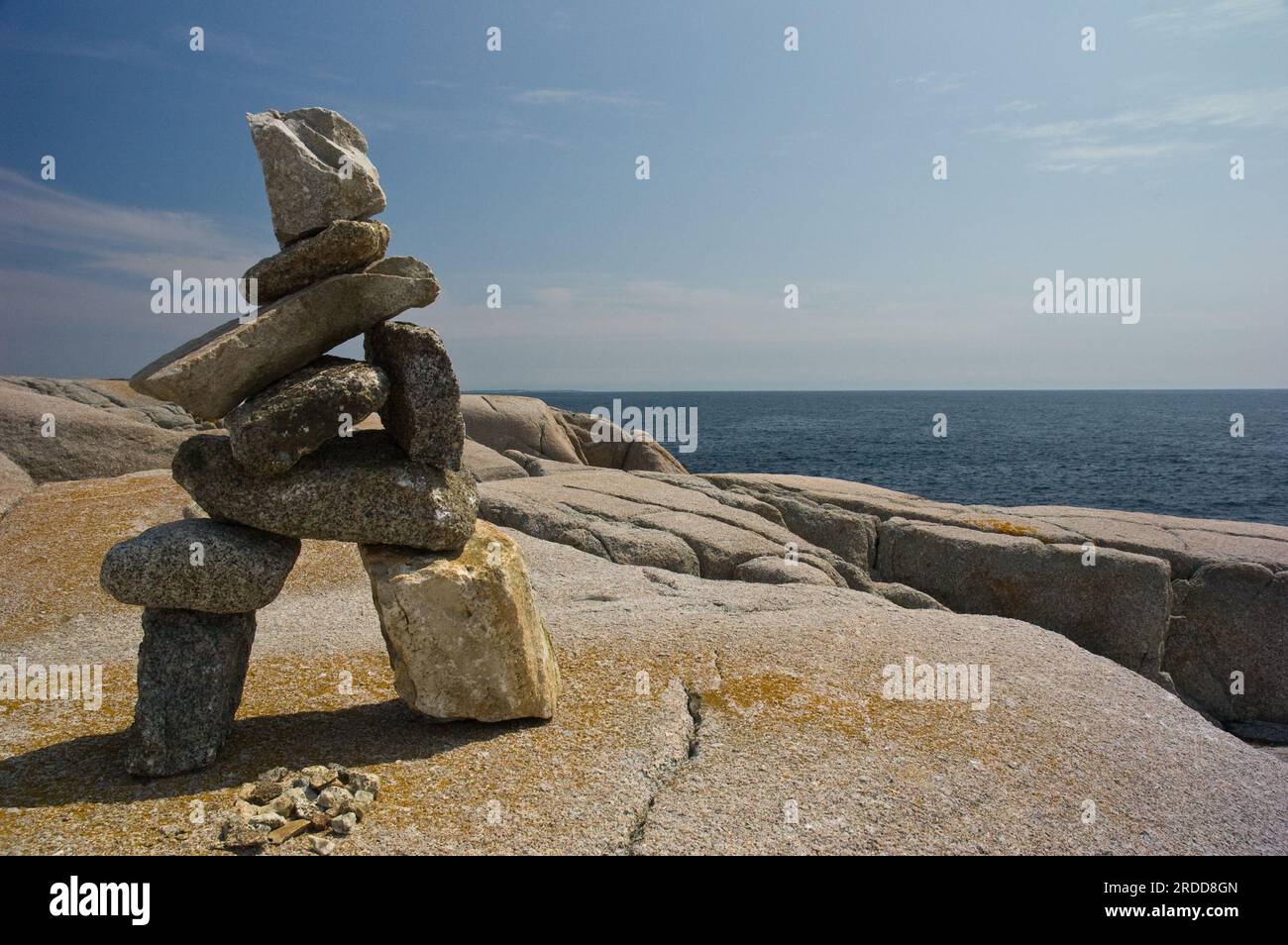 Inuksuk sculpture hi-res stock photography and images - Alamy