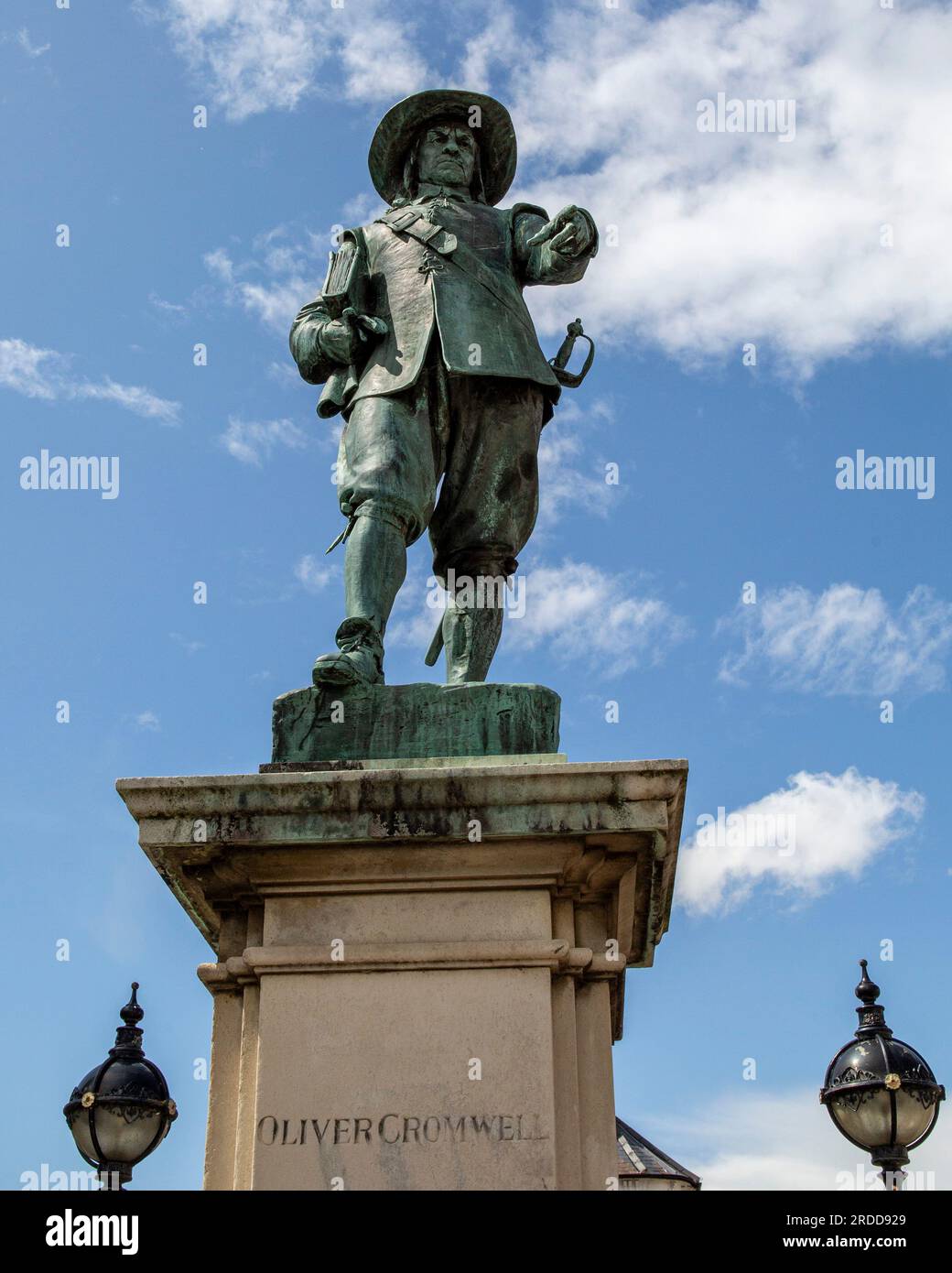 A general view of the statue of Oliver Cromwell, Market Hill, St Ives ...