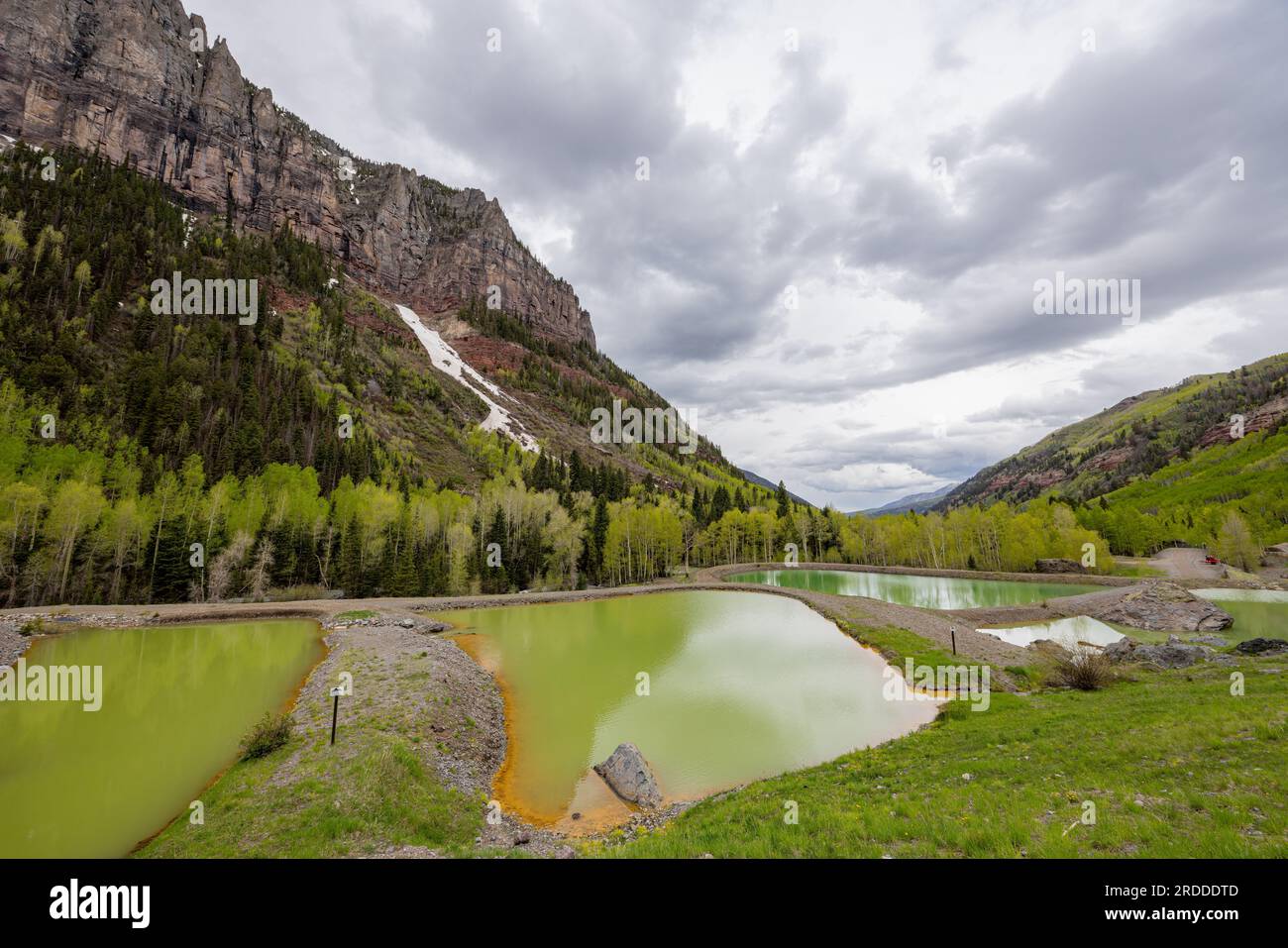 Cloudy view of the Bridal Veil Trail at Colorado Stock Photo - Alamy