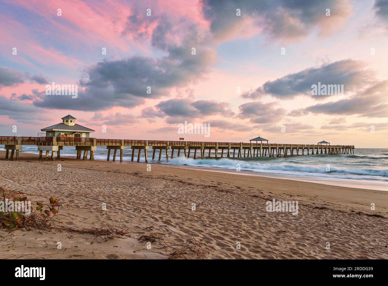 Juno Beach Pier Stock Photo - Alamy