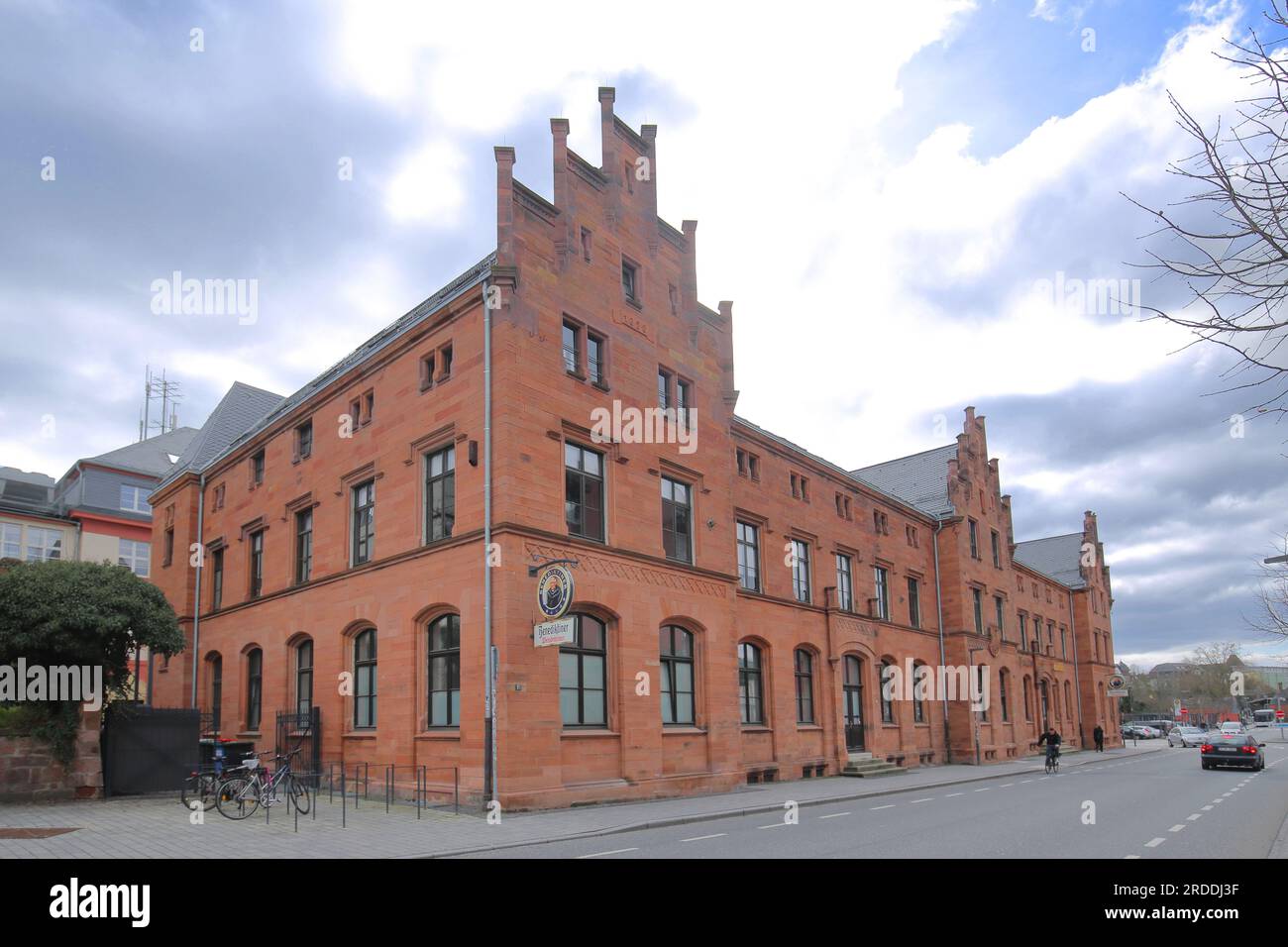 Neo gothic post office hi-res stock photography and images - Alamy