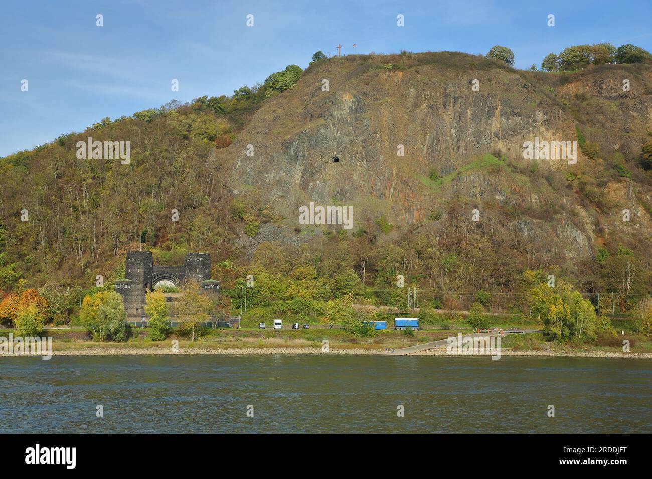 Historic Ludendorff Bridge in Remagen and cliff Erpeler Ley in Erpel ...